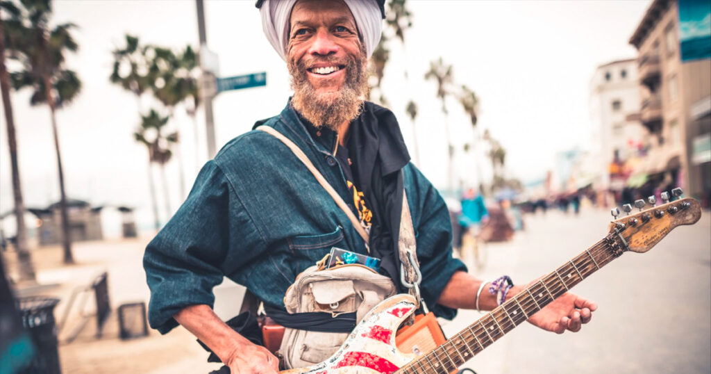 Musician/Actor Harry Perry Has NOT Passed Away - Screen Radar